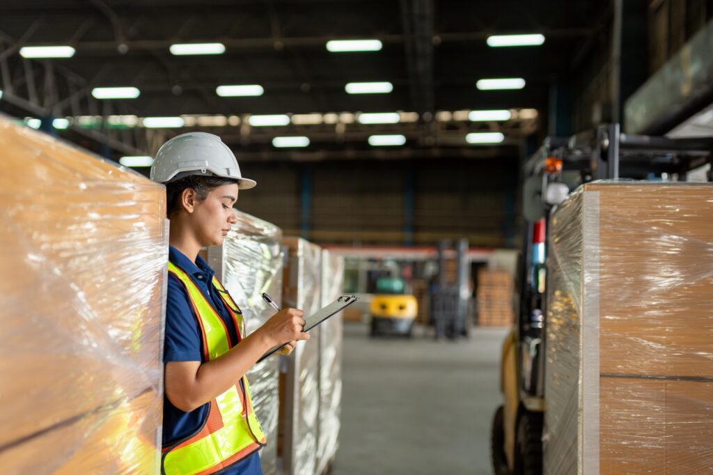 The Definitive Guide to What a 3PL Is: Mantoria Logistics